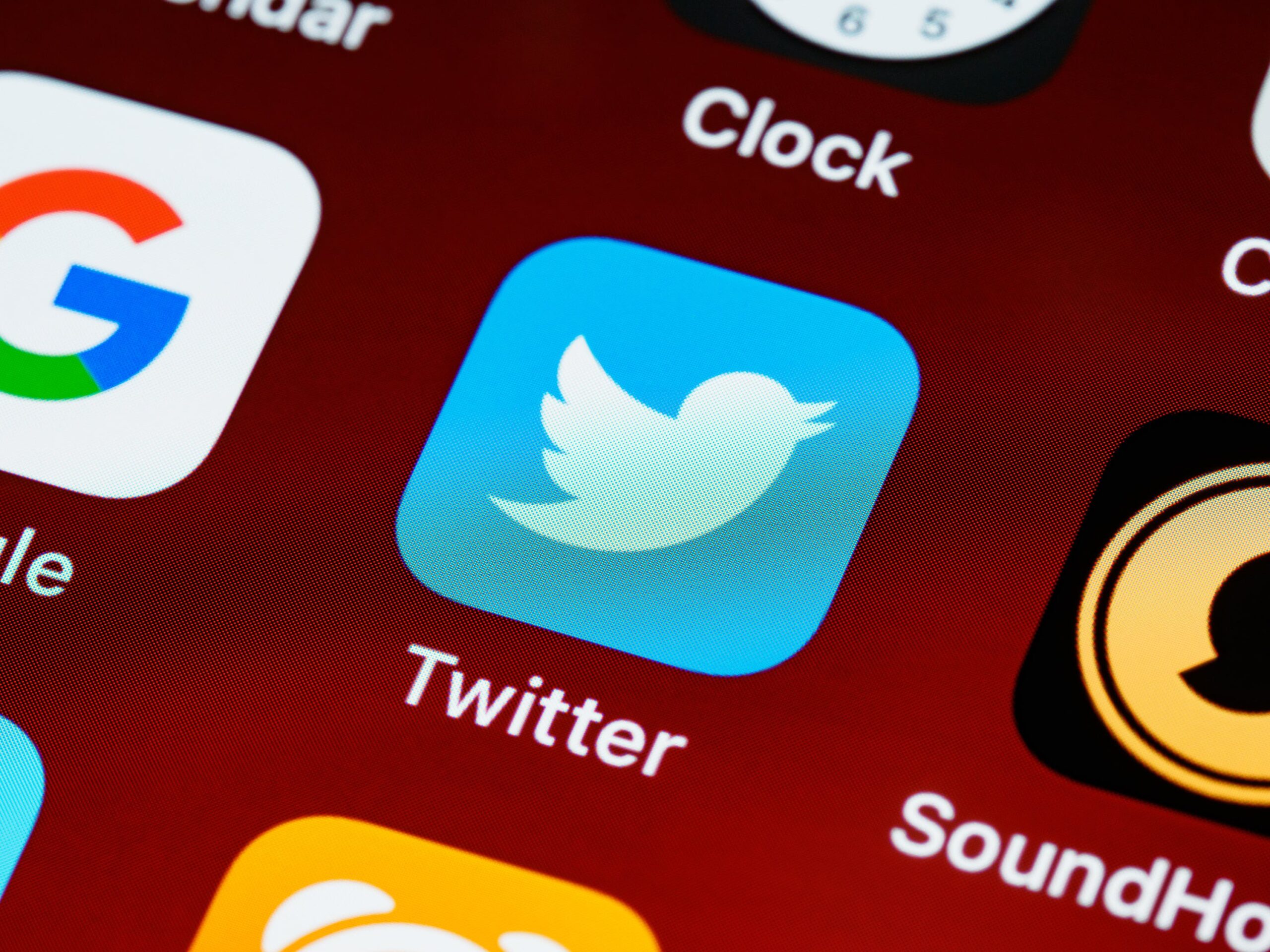 Twitter's new feature allows you to charge for your tweets